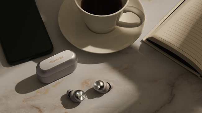 Philips' midrange ANC headphones promise cutting-edge specs and massive ...