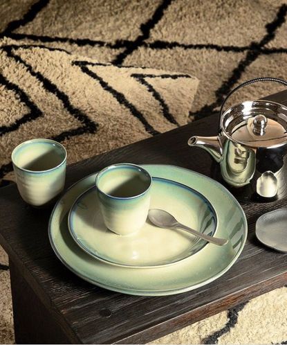 These 5 Instagram trends are taking over our table settings | Livingetc