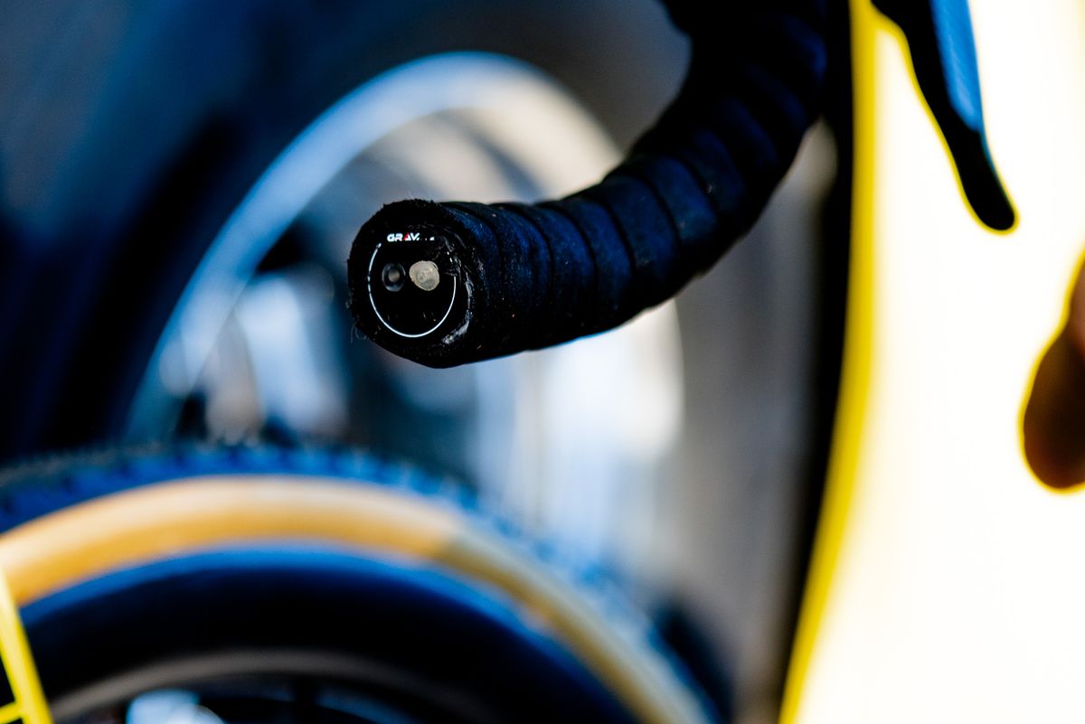 Marianne Vos uses self-inflating tyres at Gravel World Championships ...