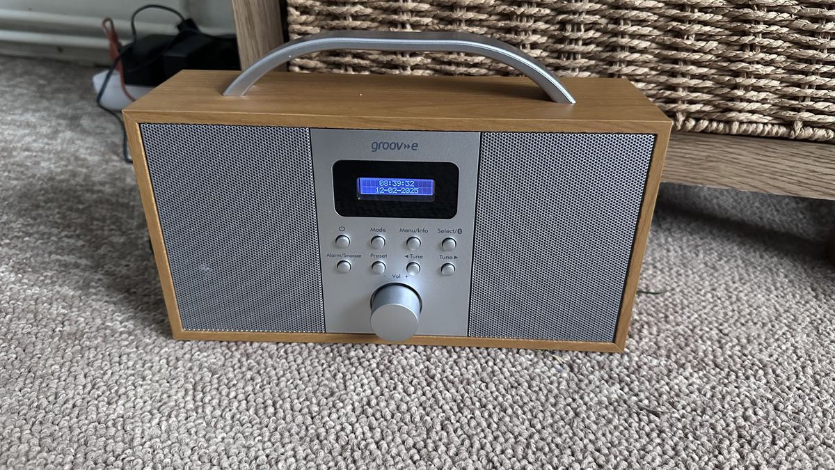 Groov-e Boston review: a highly affordable and straight-to-the-point ...