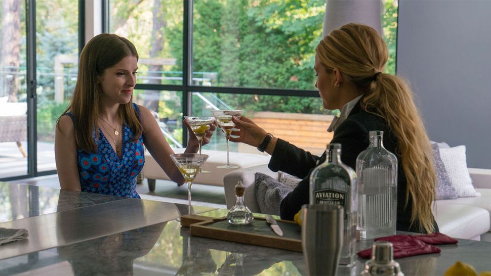 A Simple Favor review: "A slick thriller that’s best enjoyed with a ...
