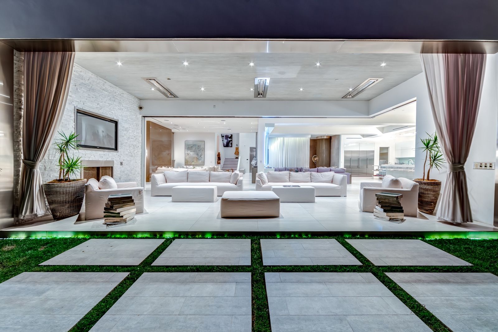 Pascal Mouawad's house: celeb Jeweler lists his Bel Air mansion | Homes ...