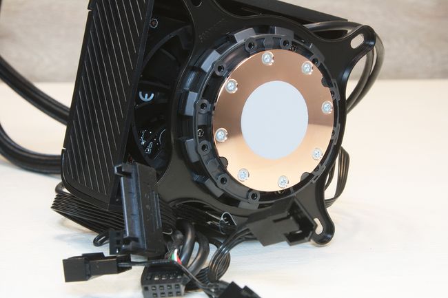 MSI MEG CoreLiquid S360 Review: Pretty and Powerful | Tom's Hardware