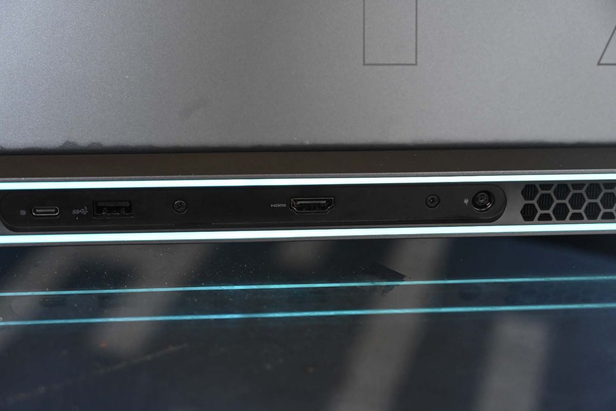 Alienware m17 R5 (AMD Advantage): Meet the king of AMD gaming laptops ...