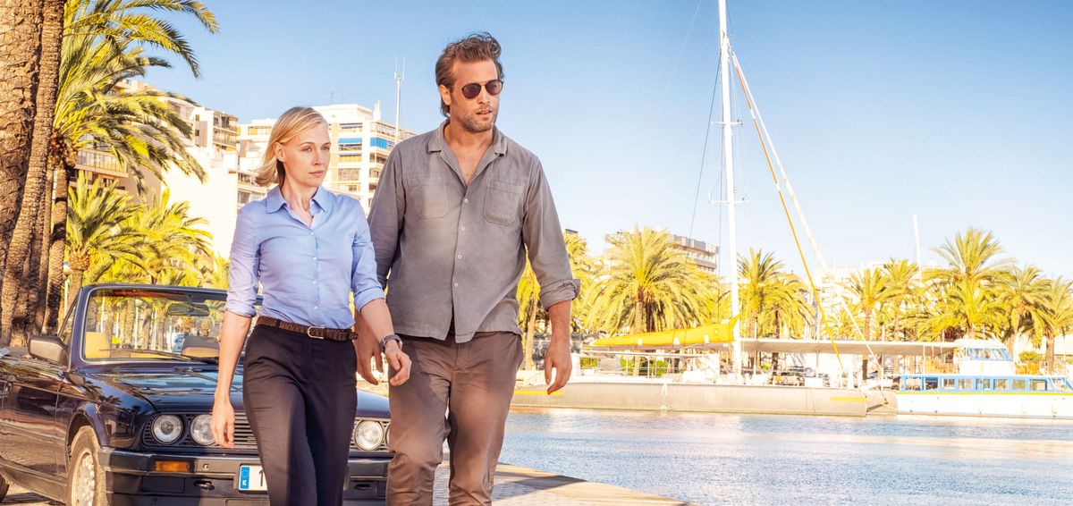 The Mallorca Files stars Julian Looman and Elen Rhys reveal insider ...