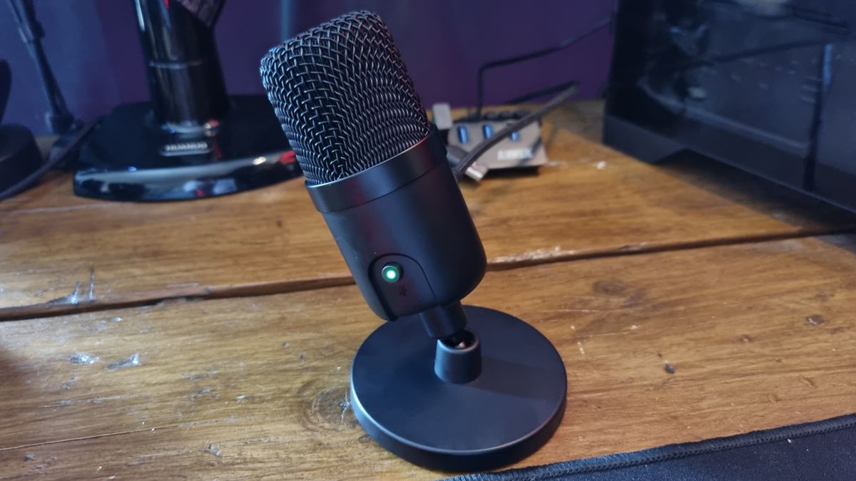 Amazon Basics USB condenser microphone review | PC Gamer