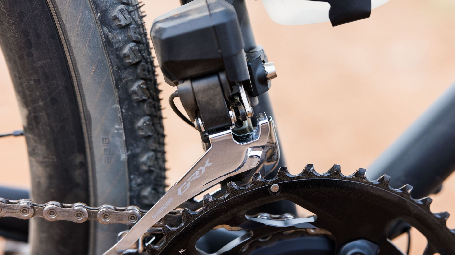 Shimano GRX 12-speed goes electronic with 2x12-speed Di2 shifting ...