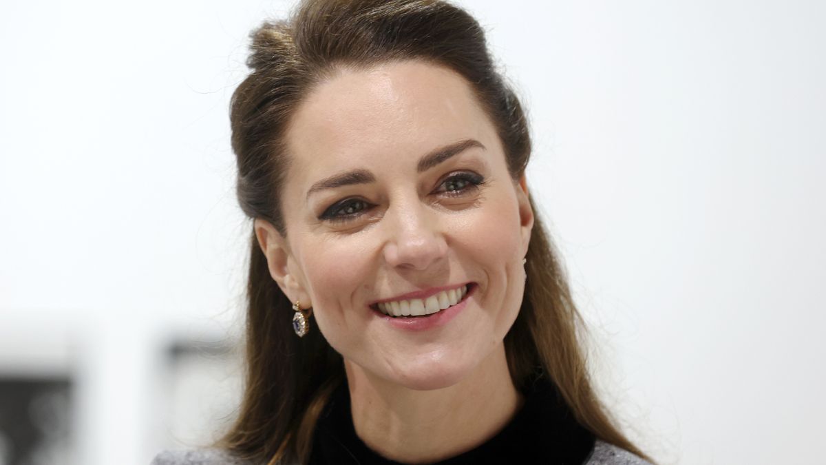 Kate Middleton just wore her favorite winter outfit AGAIN | Woman & Home