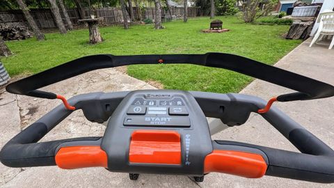 Husqvarna Lawn Xpert LE322R 21-in Cordless Lawn Mower review | Top Ten ...
