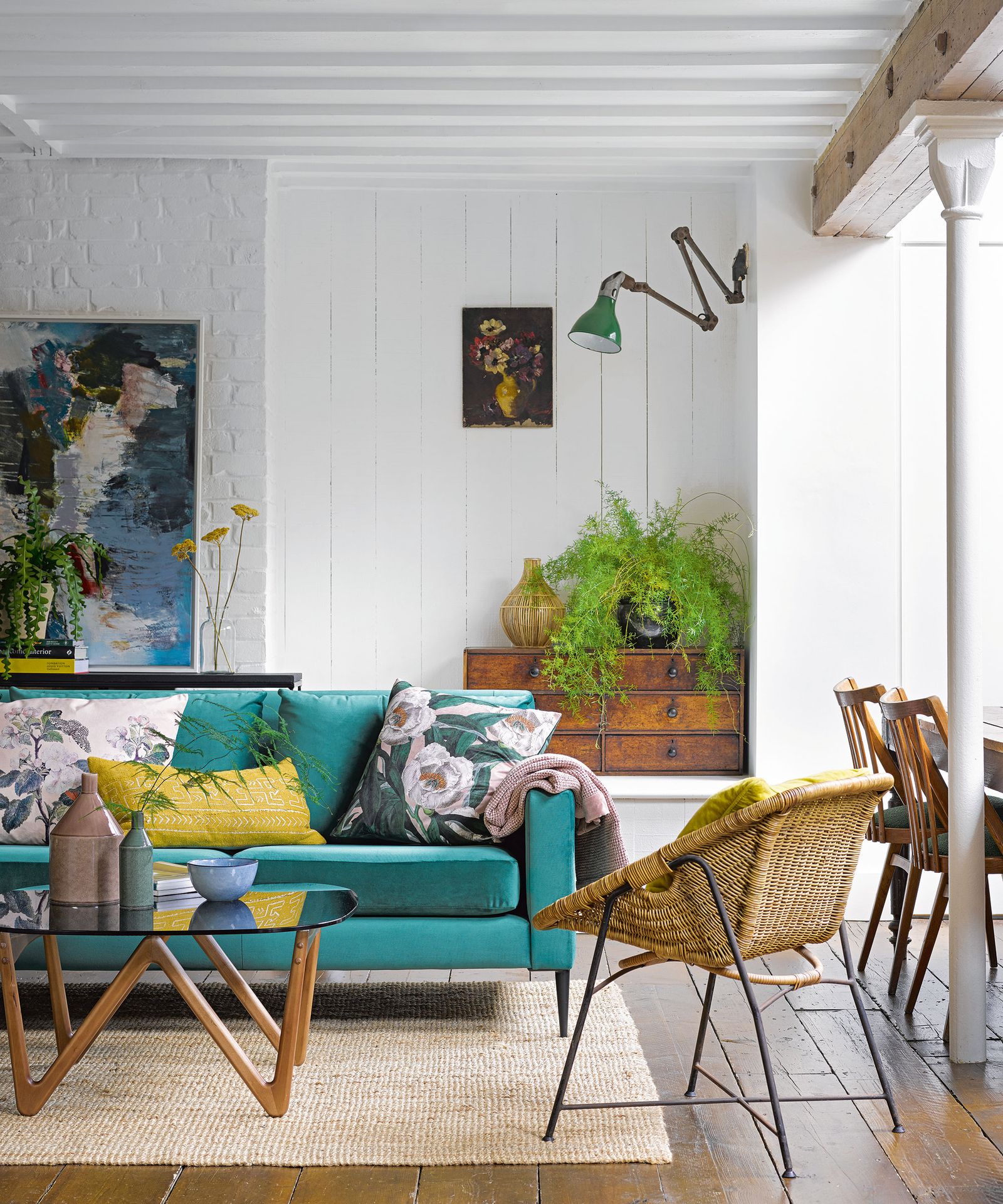 How to measure for a sofa - expert tips for getting it right | Ideal Home
