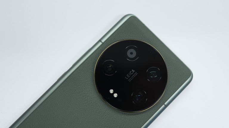 I tried the Xiaomi 13 Ultra – and think Apple needs to step up its ...