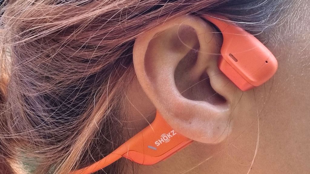 The Shokz OpenRun Bone Conduction headphone range provides brilliant ...