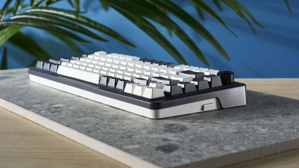 Redragon K673 Pro keyboard review | Tom's Guide