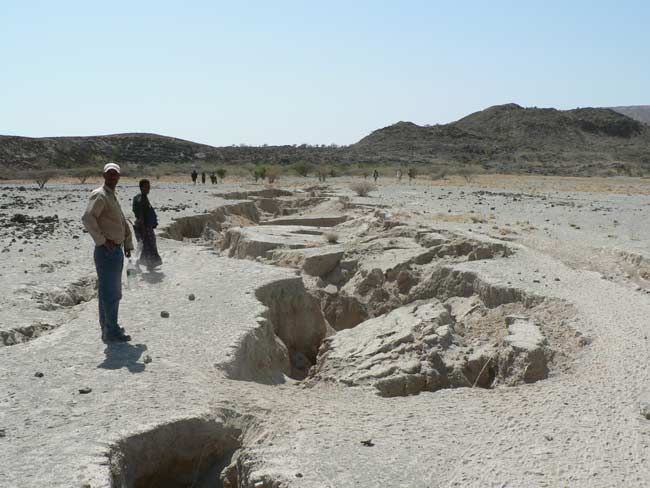 Geologists Watch as African Continent is Torn Apart | Live Science