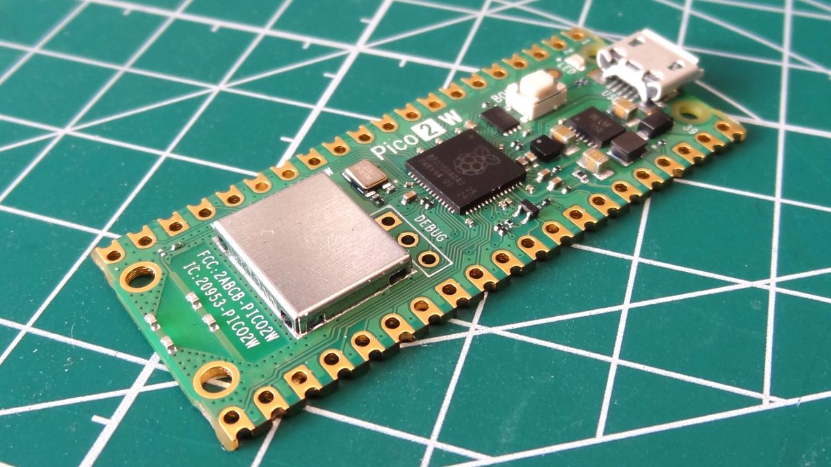 Raspberry Pi Pico 2 W Review: The RP2350 goes wireless | Tom's Hardware