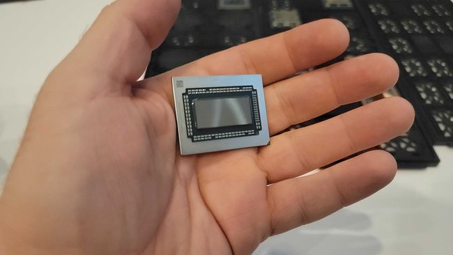 Here's all the silicon AMD launched at CES 2025 - family die photos of Strix Halo, Krackan Point ...