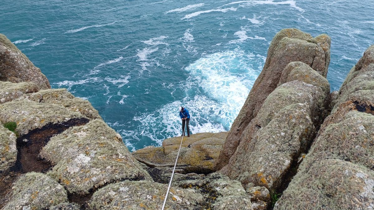 How to start sea cliff climbing: our 7-step guide | Advnture