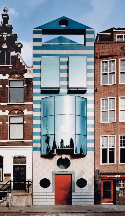 Beautiful Postmodern Achitecture That Screams Less Is A Bore