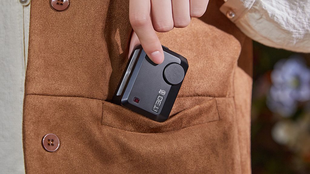 The compact camera trend is coming for flash. The new Godox iT30 Pro ...