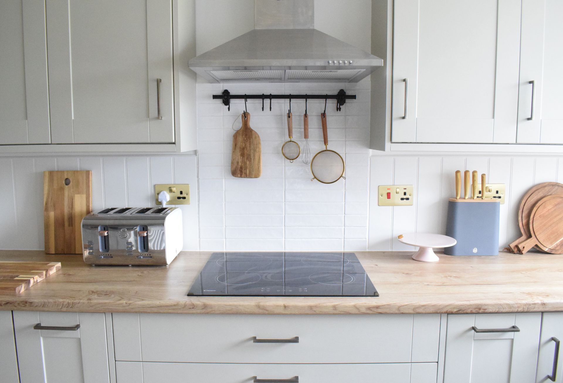 Try This Clever Kitchen DIY For Stunning Back Paneling | Livingetc