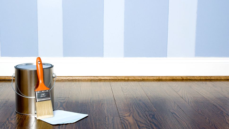 How to paint stripes on a wall | Homebuilding