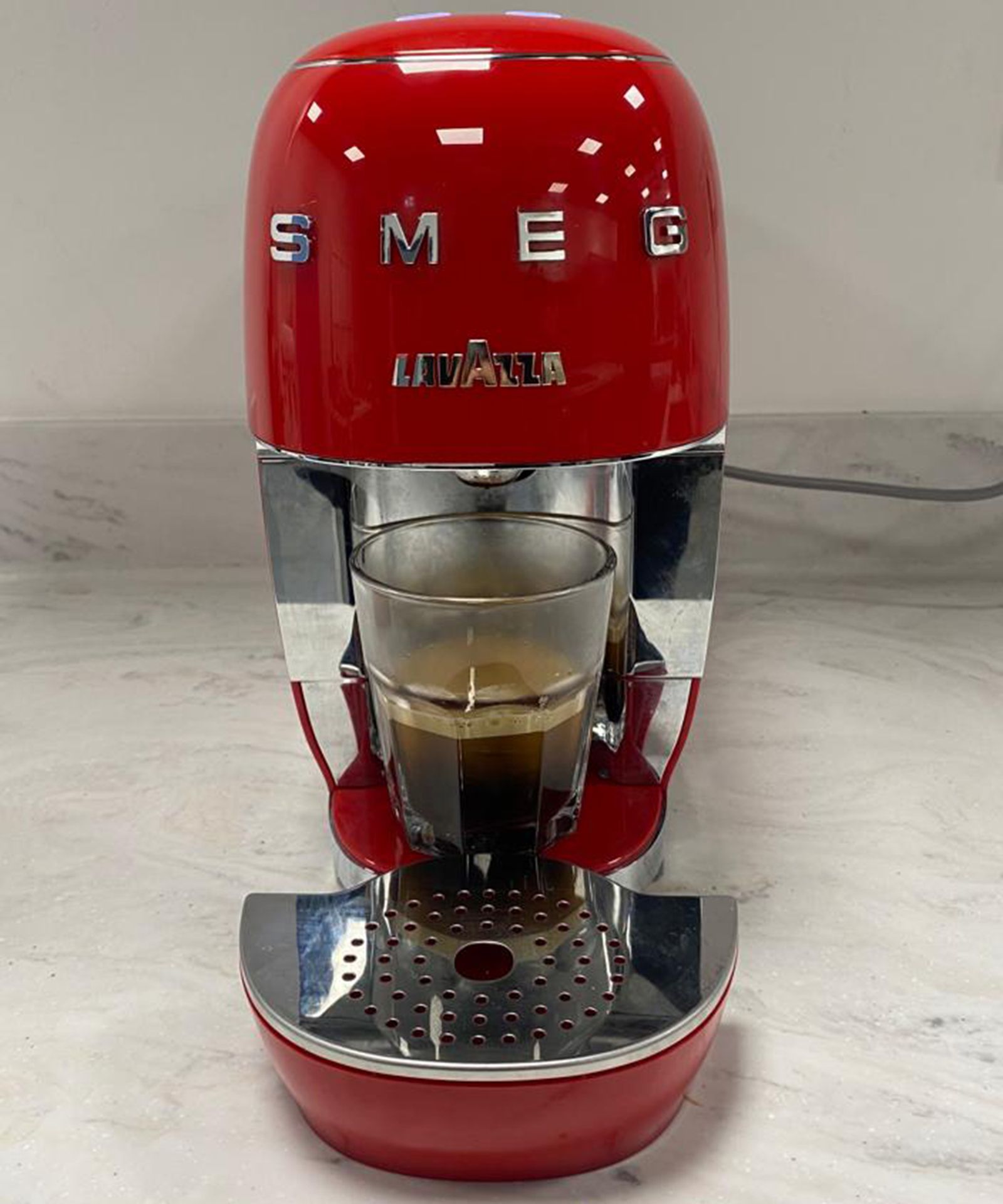 Lavazza A Modo Mio Smeg coffee maker review | Real Homes