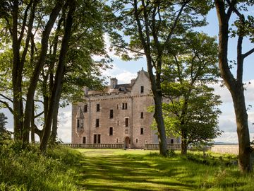Chettle House: Almost a ruin 200 years ago; a triumph today ...