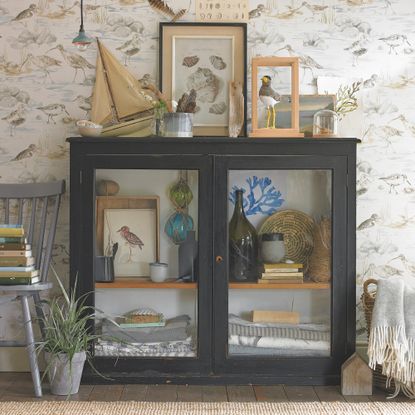 How to style a display cabinet – 10 steps to shelf success | Ideal Home