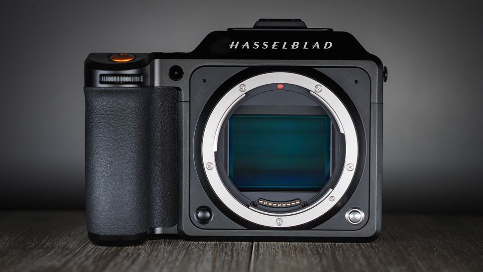 Where to buy the Hasselblad X2D 100C: Stock updates & price checks ...