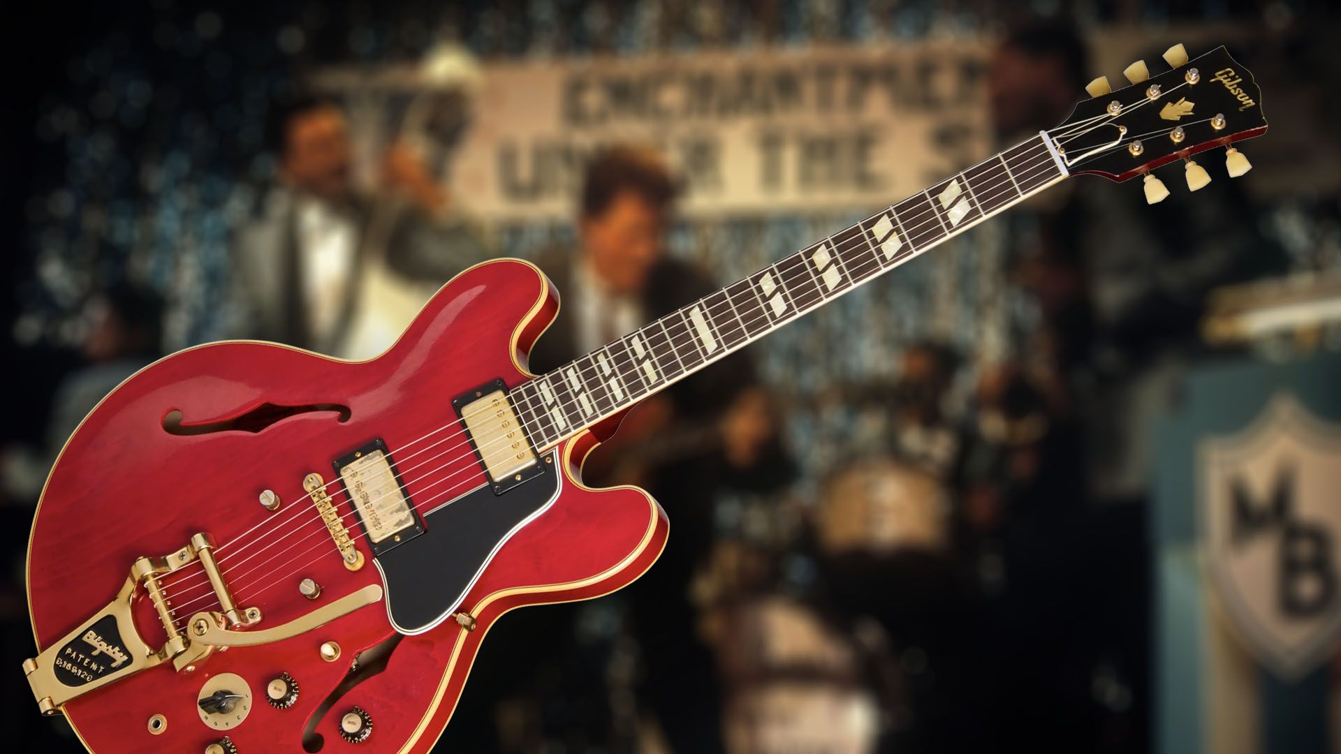 Great Scott! Back to the Future's iconic Gibson ES-345 guitar gets re ...