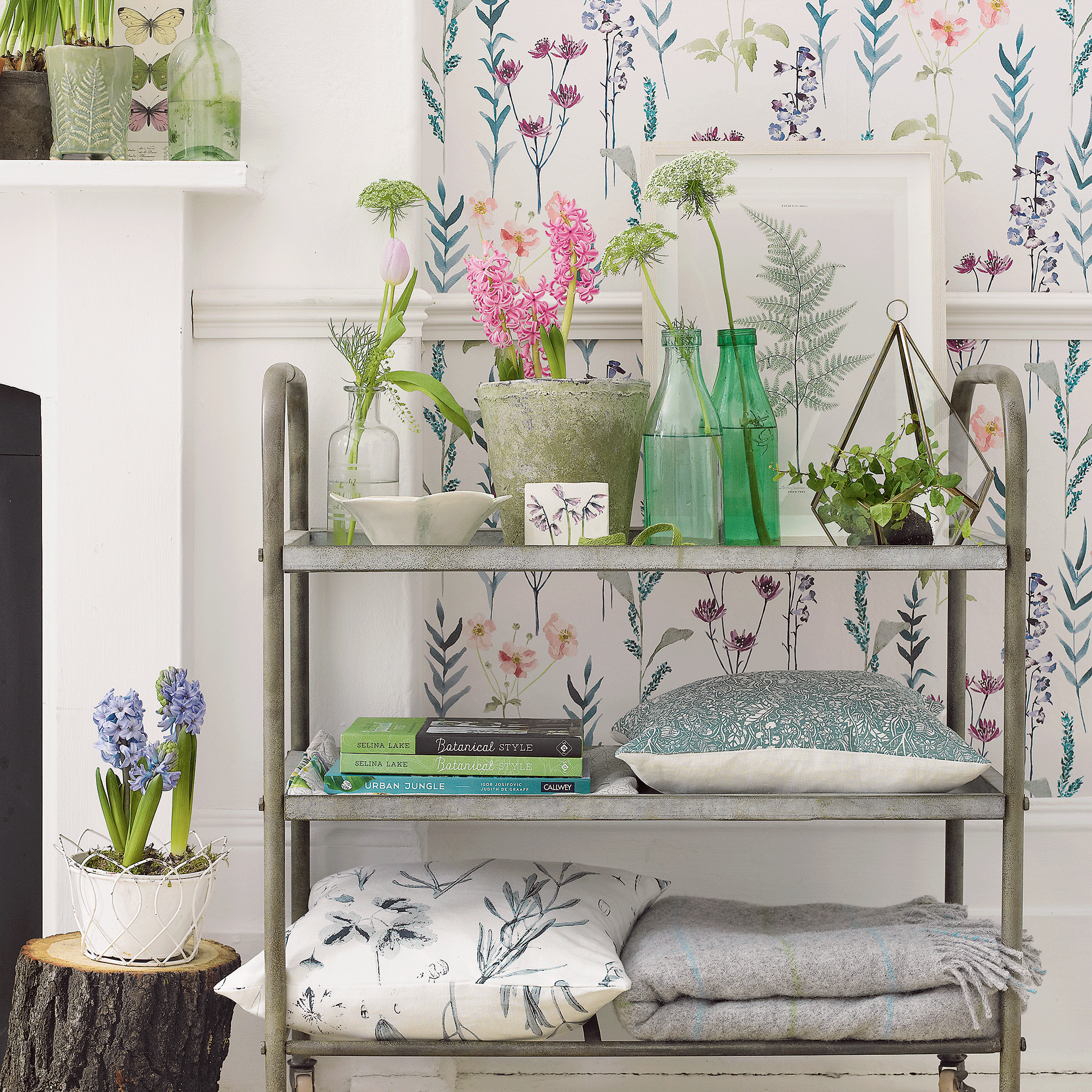 Bloomcore – how to make the trend work in your home | Ideal Home