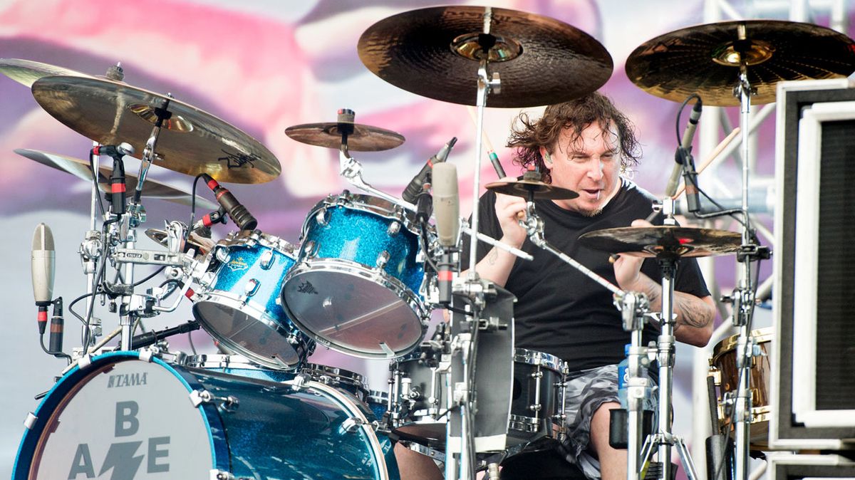 Deftones’ Abe Cunningham on live feuds with Stephen Carpenter | Louder