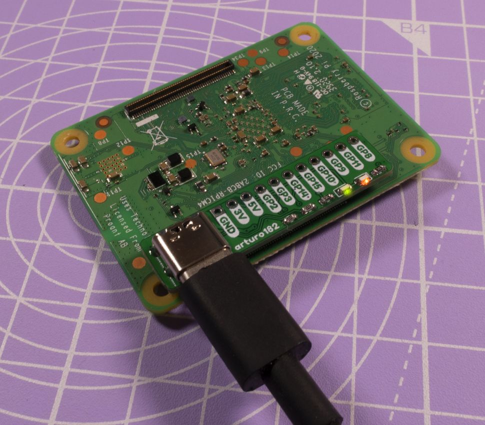 Maker Creates An Even Smaller Raspberry Pi Compute Module 4 Carrier ...