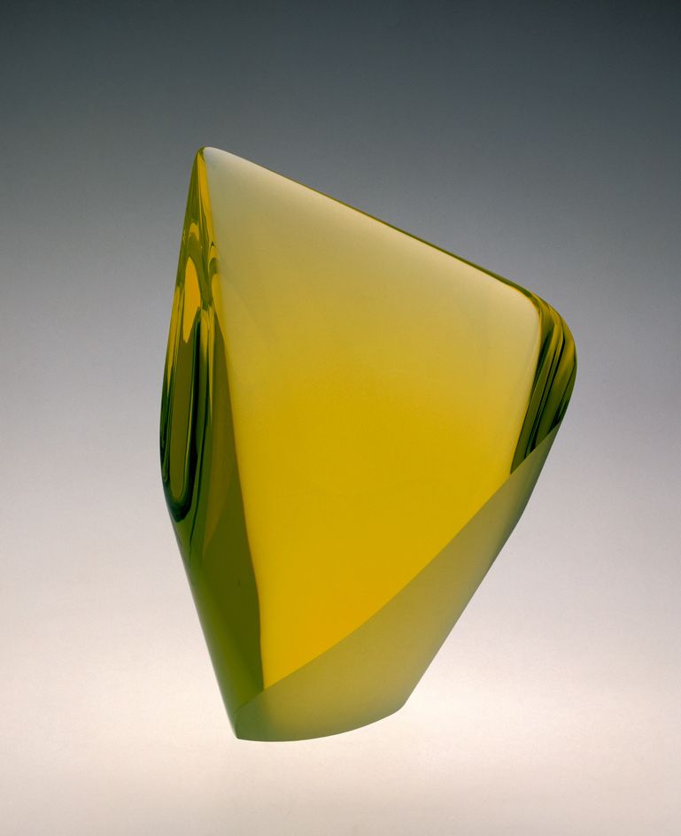 ‘Chromatic’ at MUDAC explore's Itten's colour sphere | Wallpaper