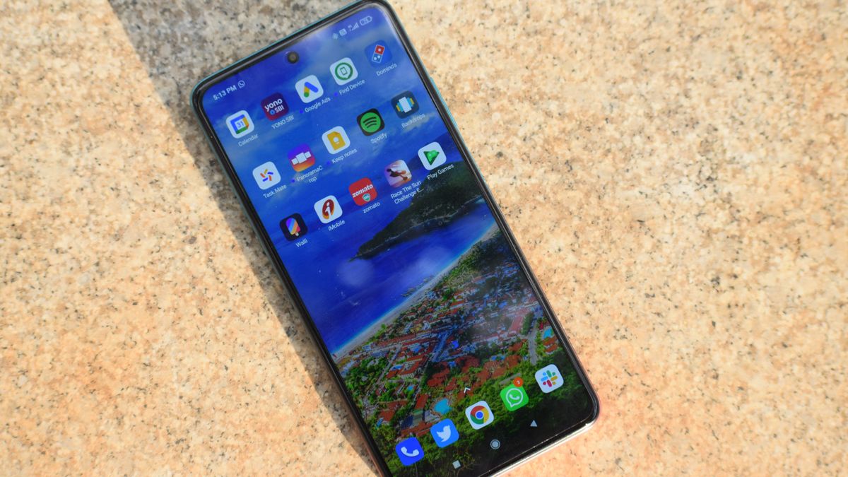 Best smartphones with high refresh rate displays under Rs 25,000 ...