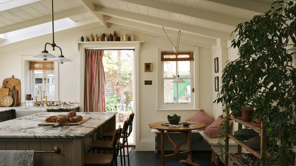 Mission style interiors – how to embrace this cozy trend | Homes and ...