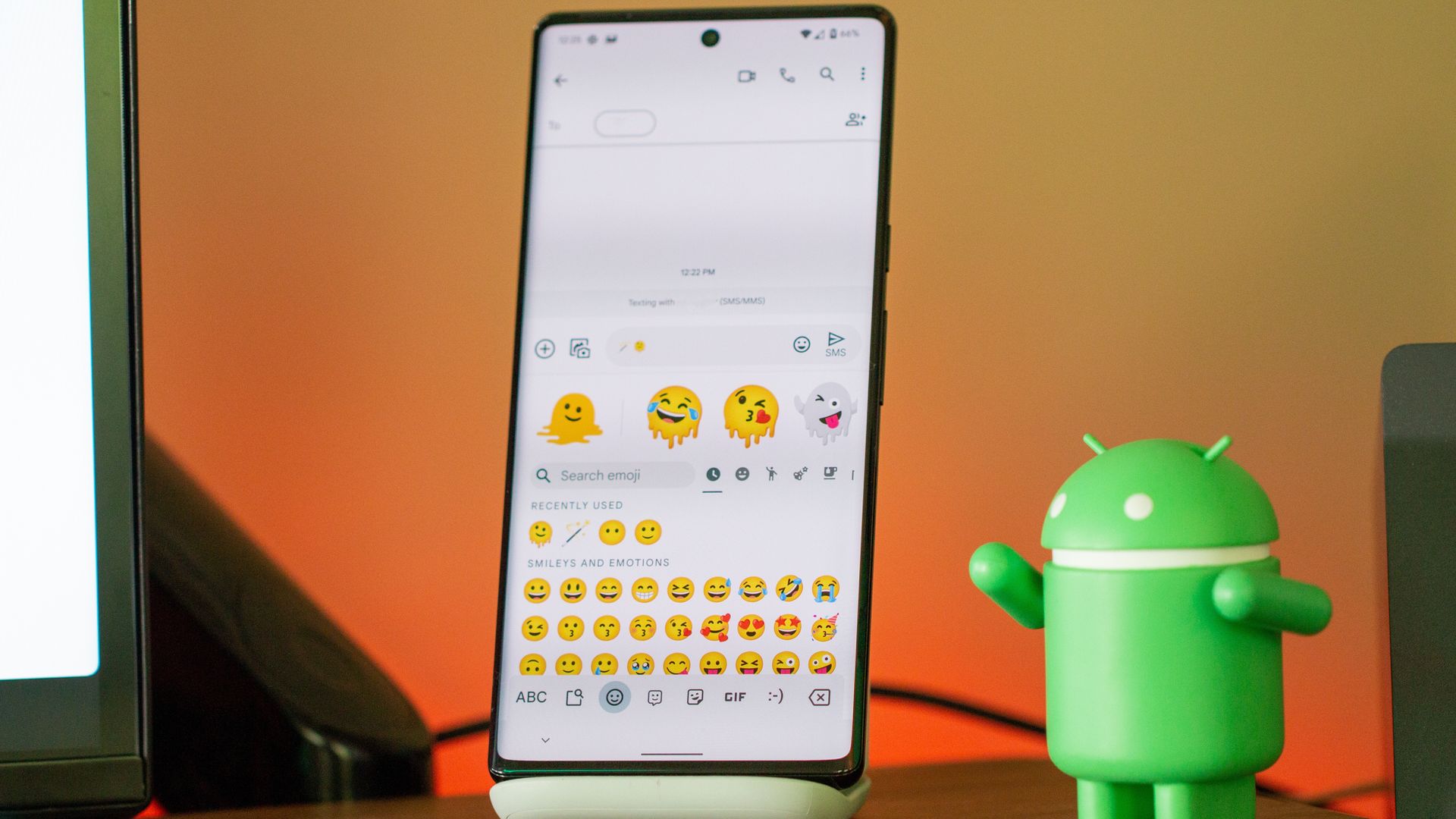 Android 13 Beta 2 adds some charming new emoji mashups to Emoji Kitchen ...