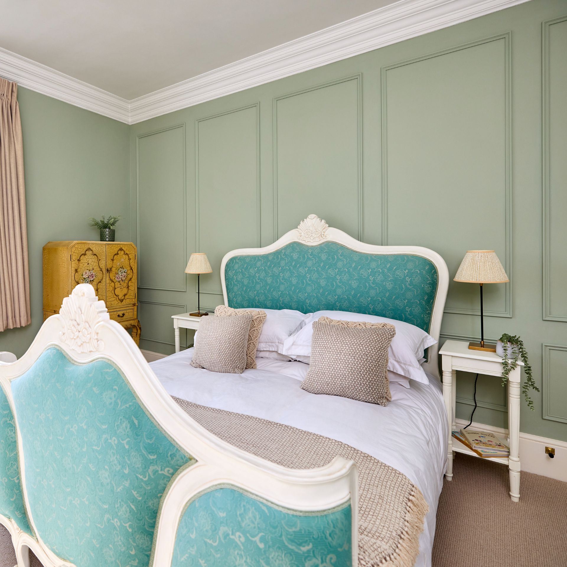 Kimberley Walsh launches new paint colour with Wickes | Ideal Home