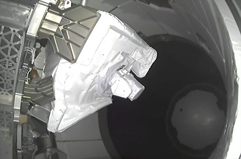 SpaceX launches its 29th cargo mission to the International Space ...