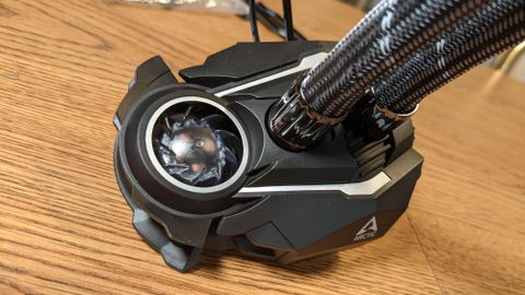 Arctic Liquid Freezer II 360 ARGB Review: Quiet Cooling Power | Tom's ...