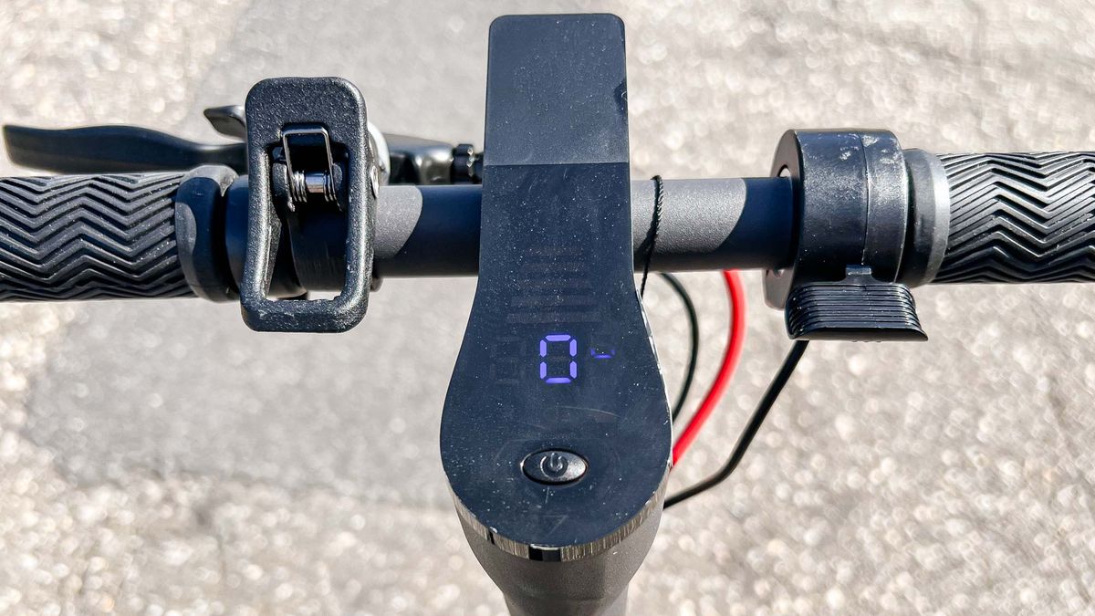 Swagtron Swagger 5 Boost electric scooter review: A solid starter ...