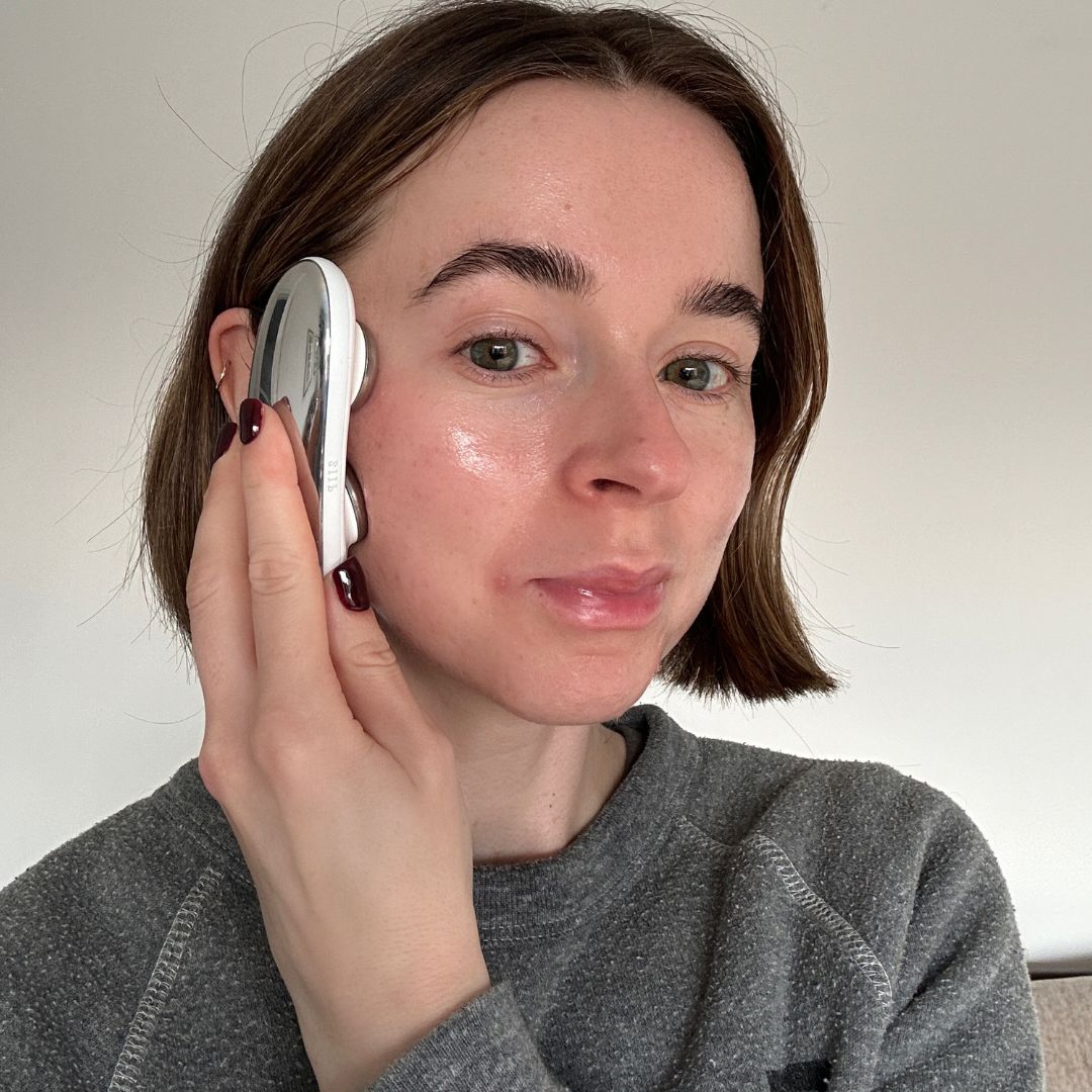 Everything You Need To Know About Microcurrent Facials, According to an ...