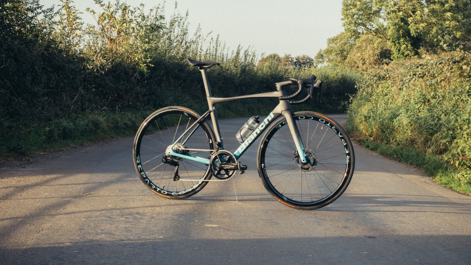 Bianchi Specialissima review: Less Italian heritage, more superbike ...