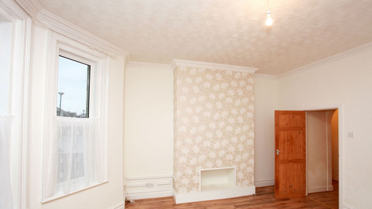 Artex ceilings: What is Artex and how do you get rid of it? | Homebuilding