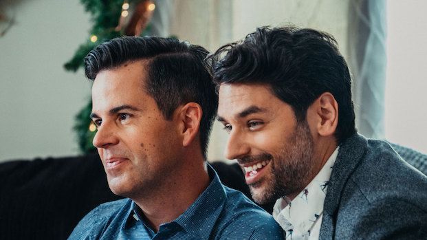 'The Christmas Set-Up' Is Lifetime's First LGBTQ+ Holiday Movie | Marie ...