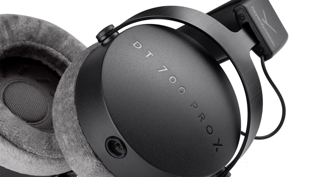 Beyerdynamic DT 700 PRO X review | MusicRadar