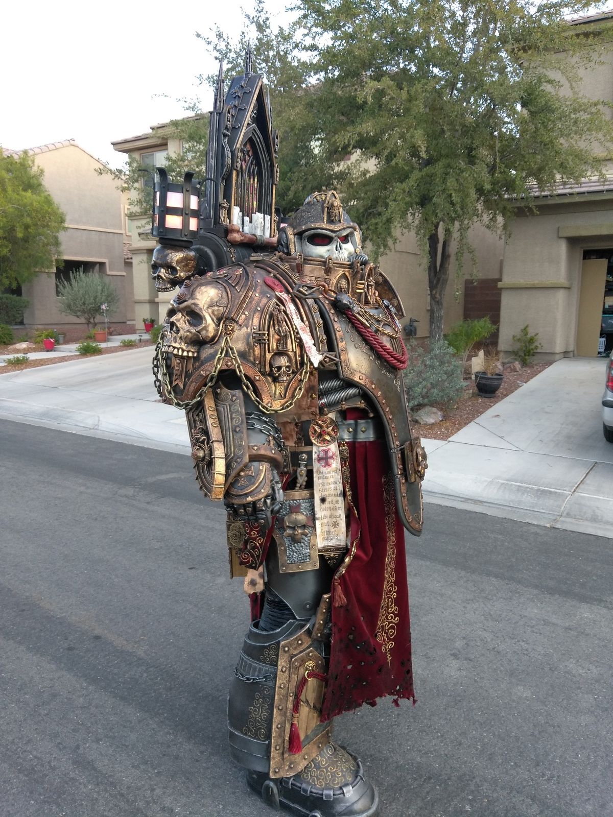 This Space Marine cosplay took two years to make | PC Gamer