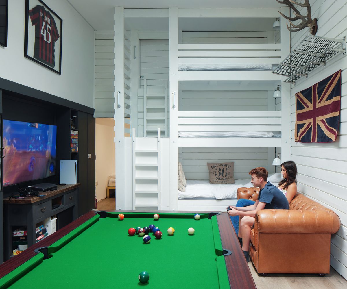 Shared kid bedroom ideas: Expert advice and stylish schemes | Homebuilding