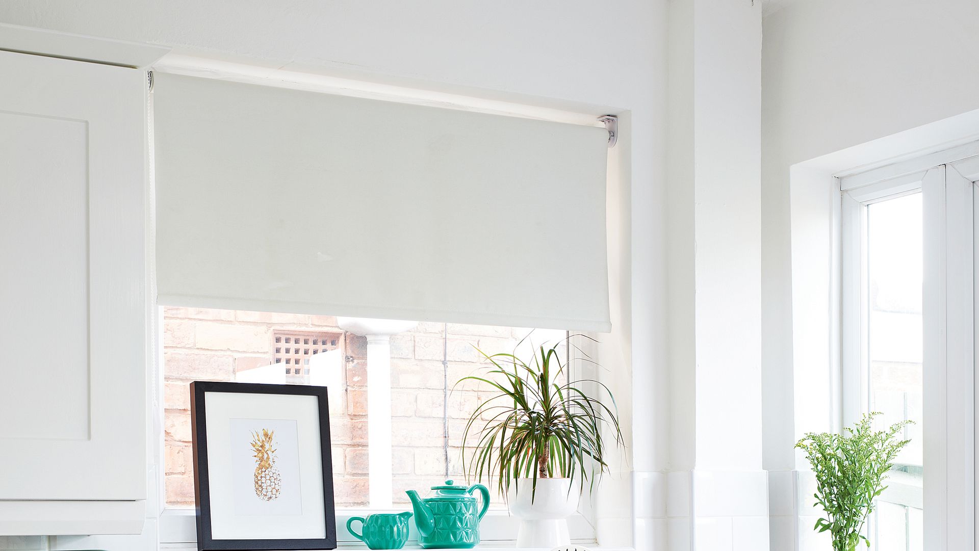 How to measure for roller blinds - expert tips for a perfect fit ...
