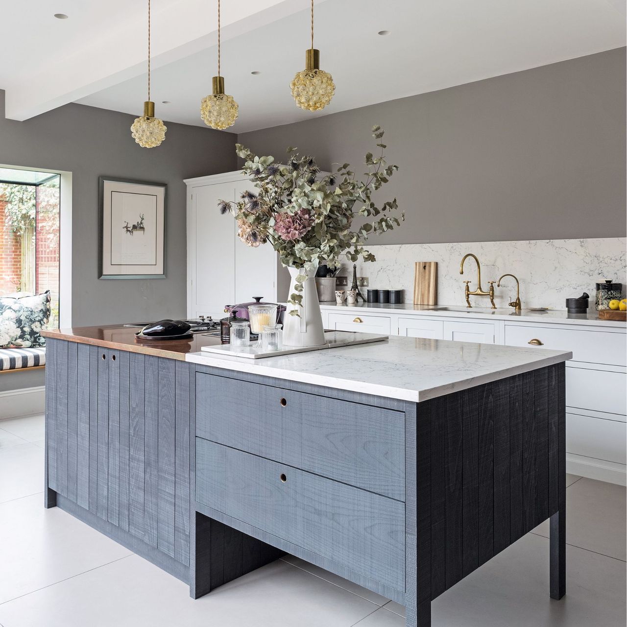 From awkward kitchen layout to an open space to cook and entertain ...